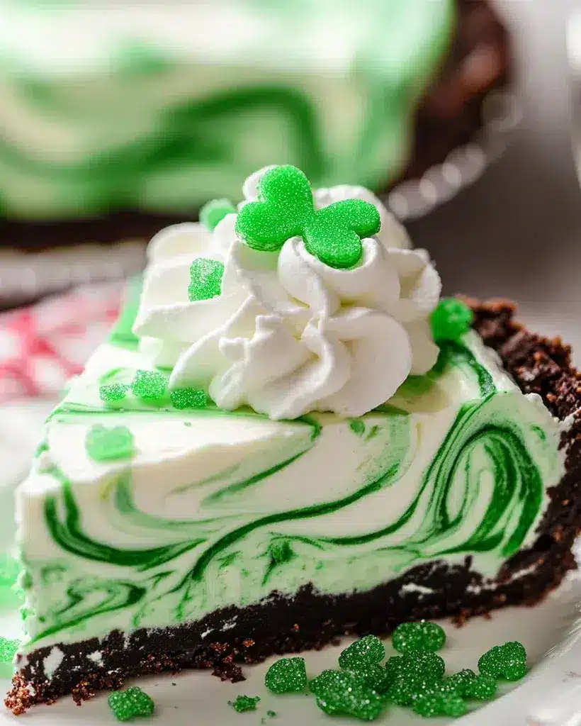 No Bake Mint Chocolate Cheesecake Pie (Easy Recipe)